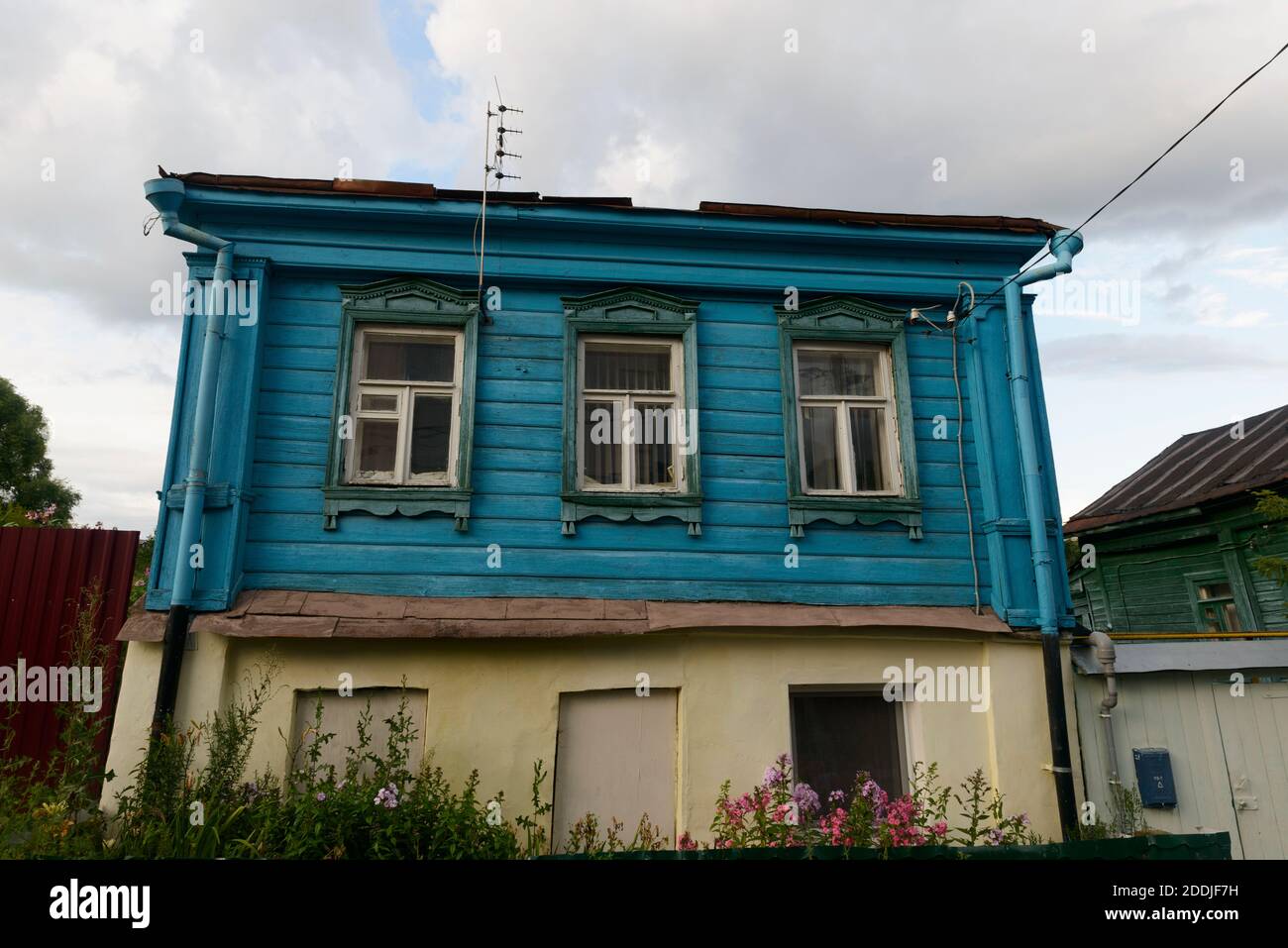 Typical Russian House High Resolution Stock Photography and Images - Alamy