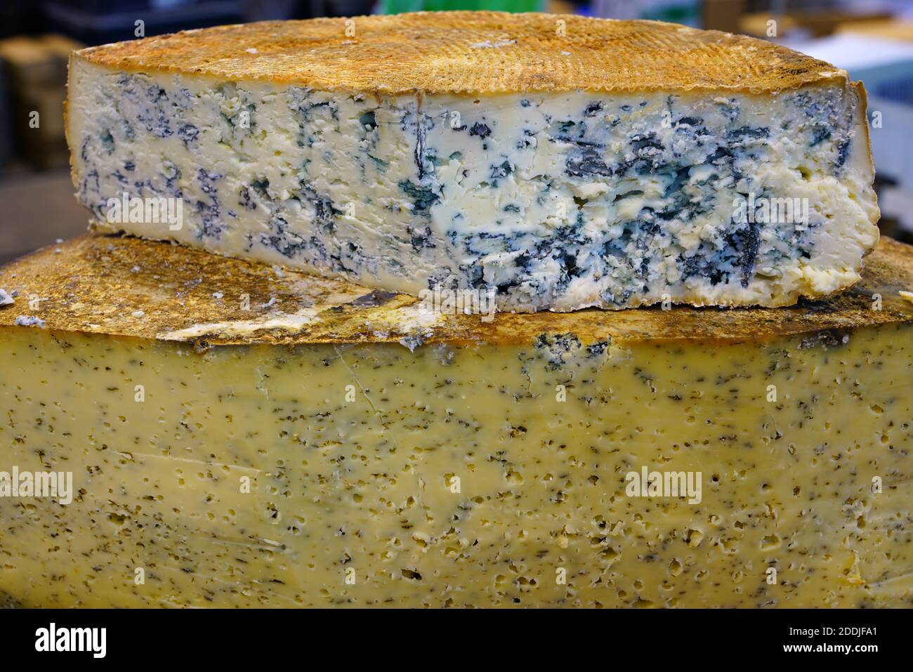 Half fat cheese hi-res stock photography and images - Alamy