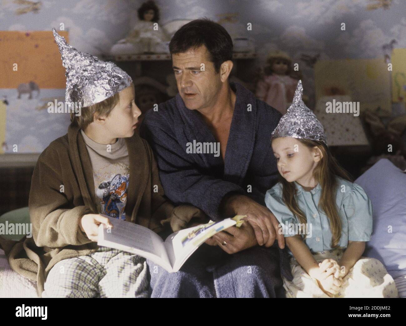 Mel Gibson, Rory Culkin, Abigail Breslin, "Signs" (2002) Photo credit ...