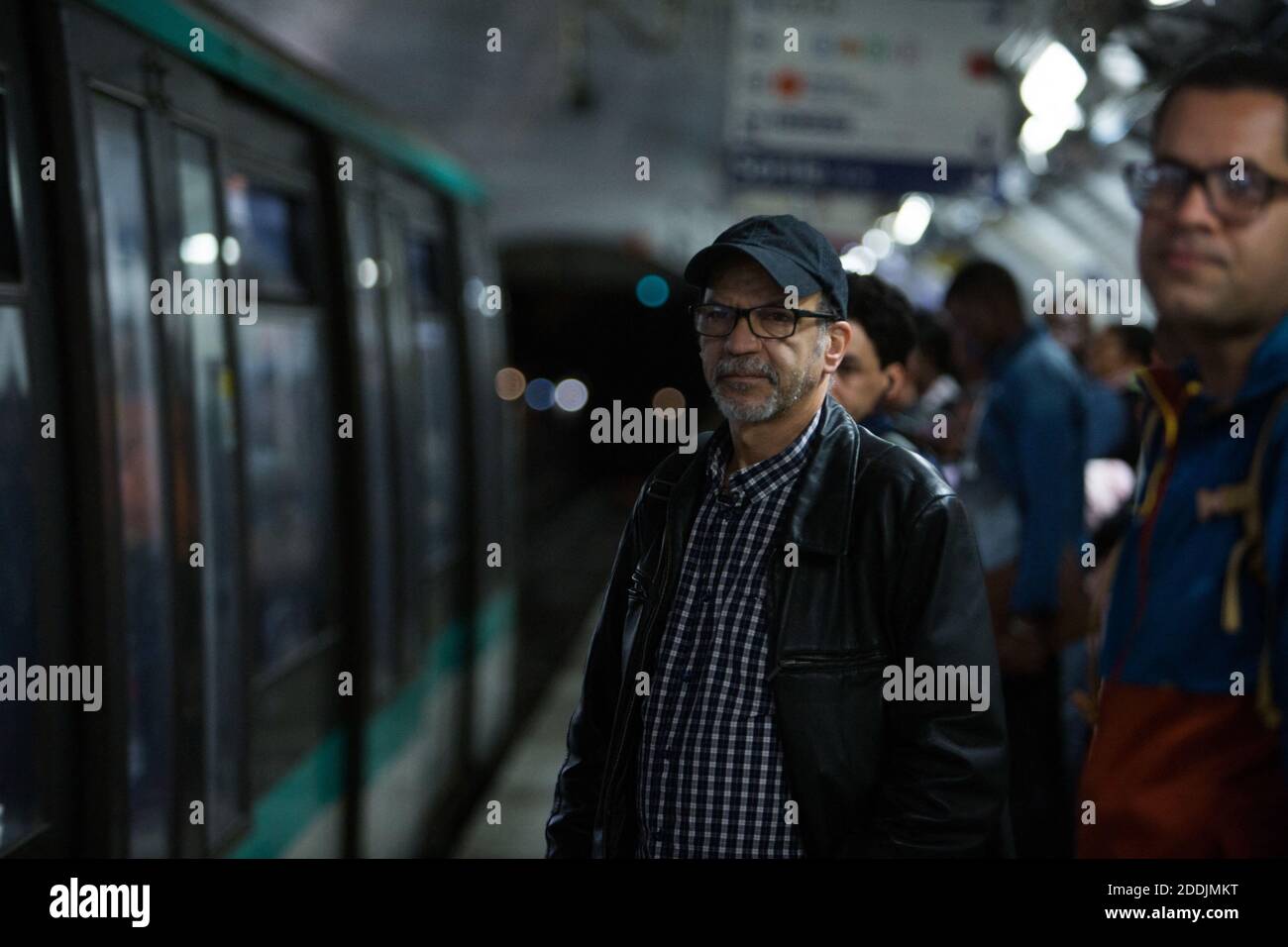 French metro system ratp hi-res stock photography and images - Alamy