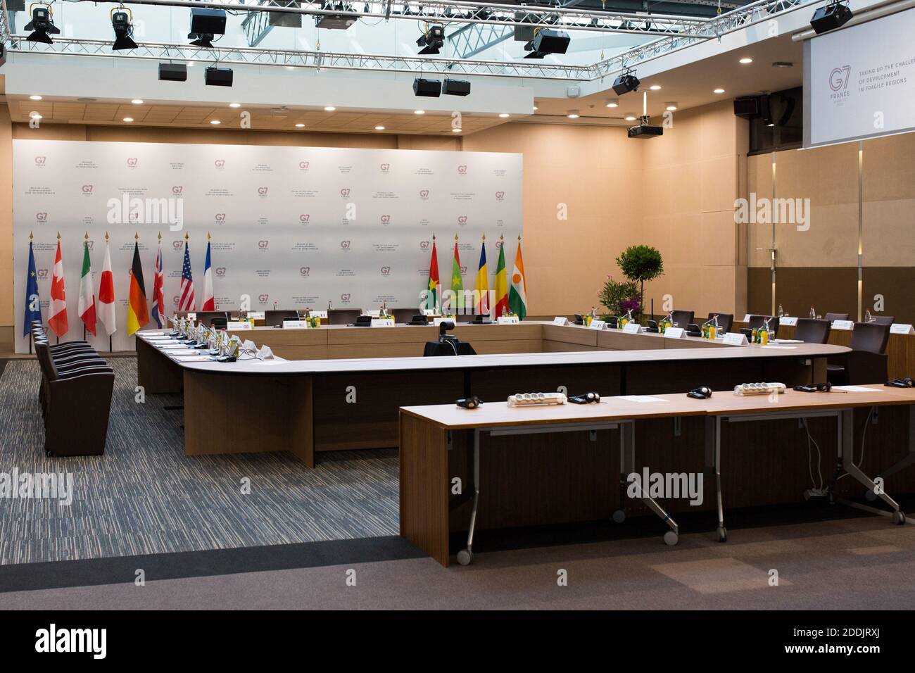 Reunión g7 hi-res stock photography and images - Alamy