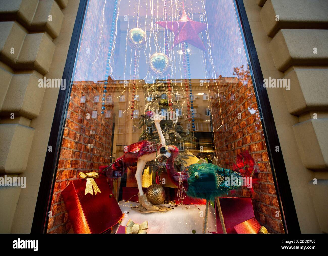 Christmas toy shop window hi-res stock photography and images - Alamy