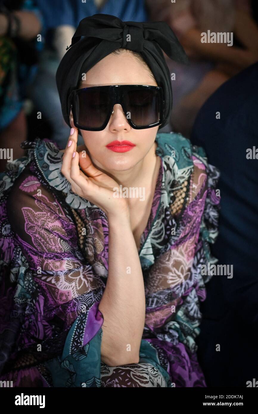 Araya Alberta Hargate attends the Zuhair Murad Haute Couture Fall ...