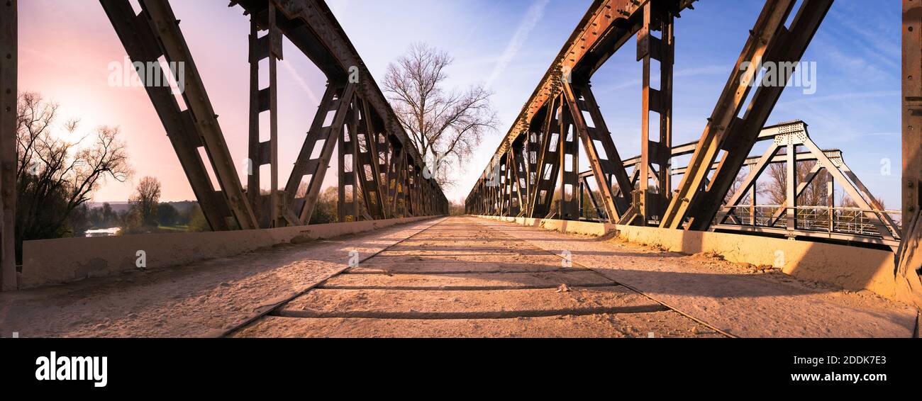 Bridge over main river hi-res stock photography and images - Alamy