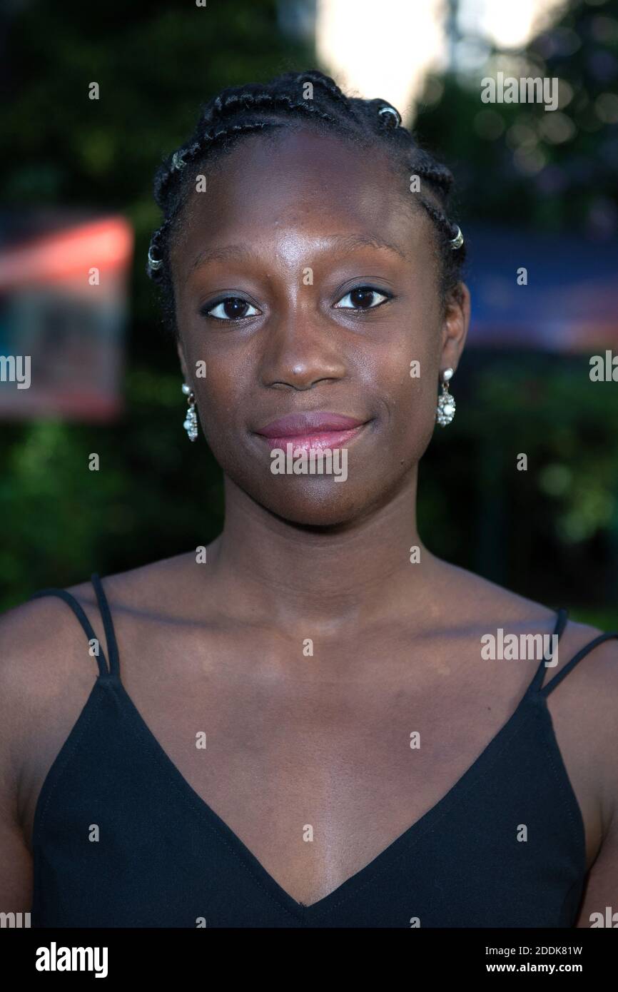 Shani assiste au diner de gala du Comite Francais pour la Sauvegarde de ...
