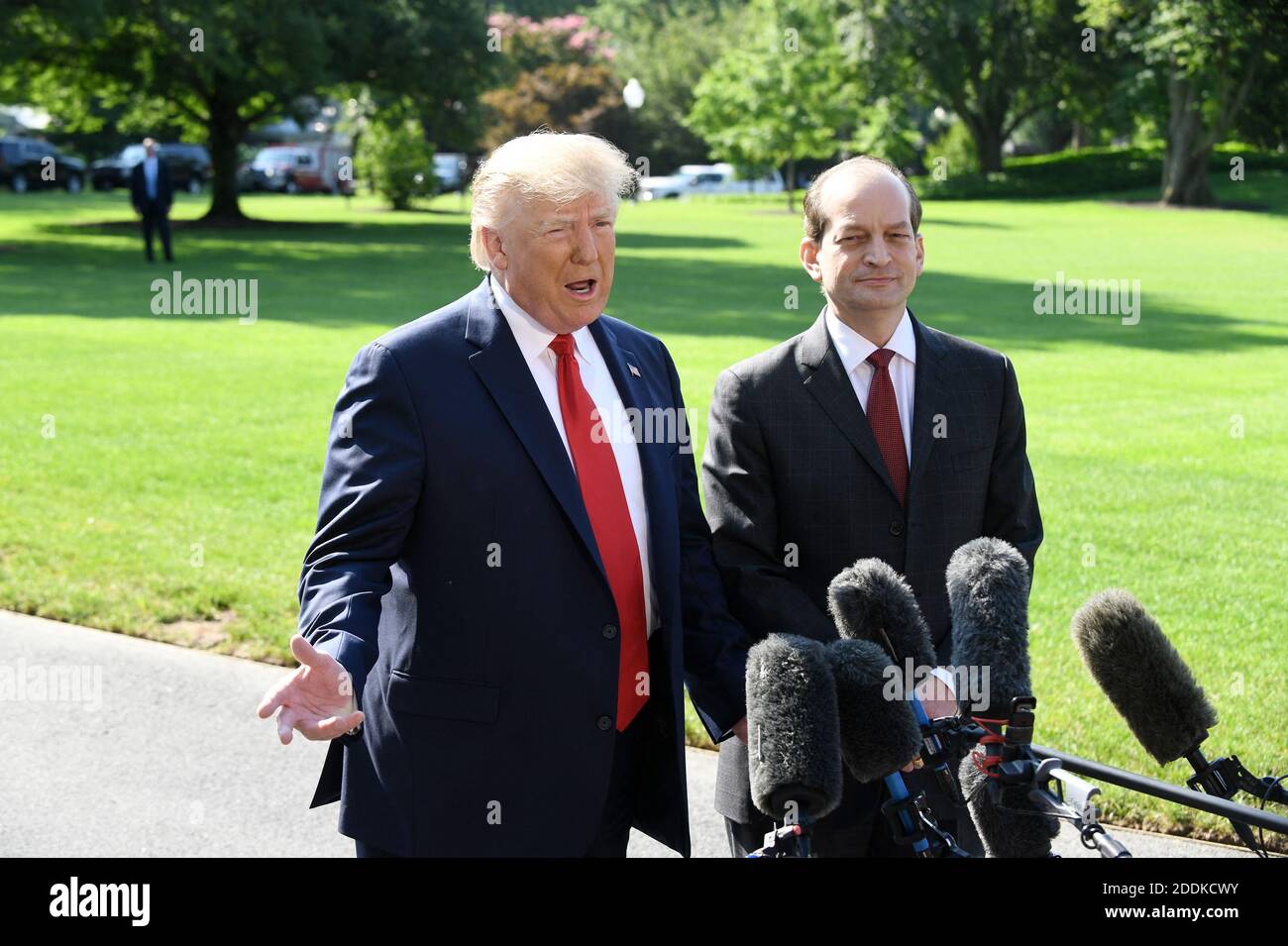 Secretary of labor alex acosta hi-res stock photography and images - Alamy