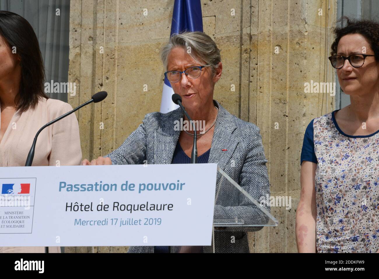 Newly appointed Environment ministery Elisabeth Borne, flanked by ...