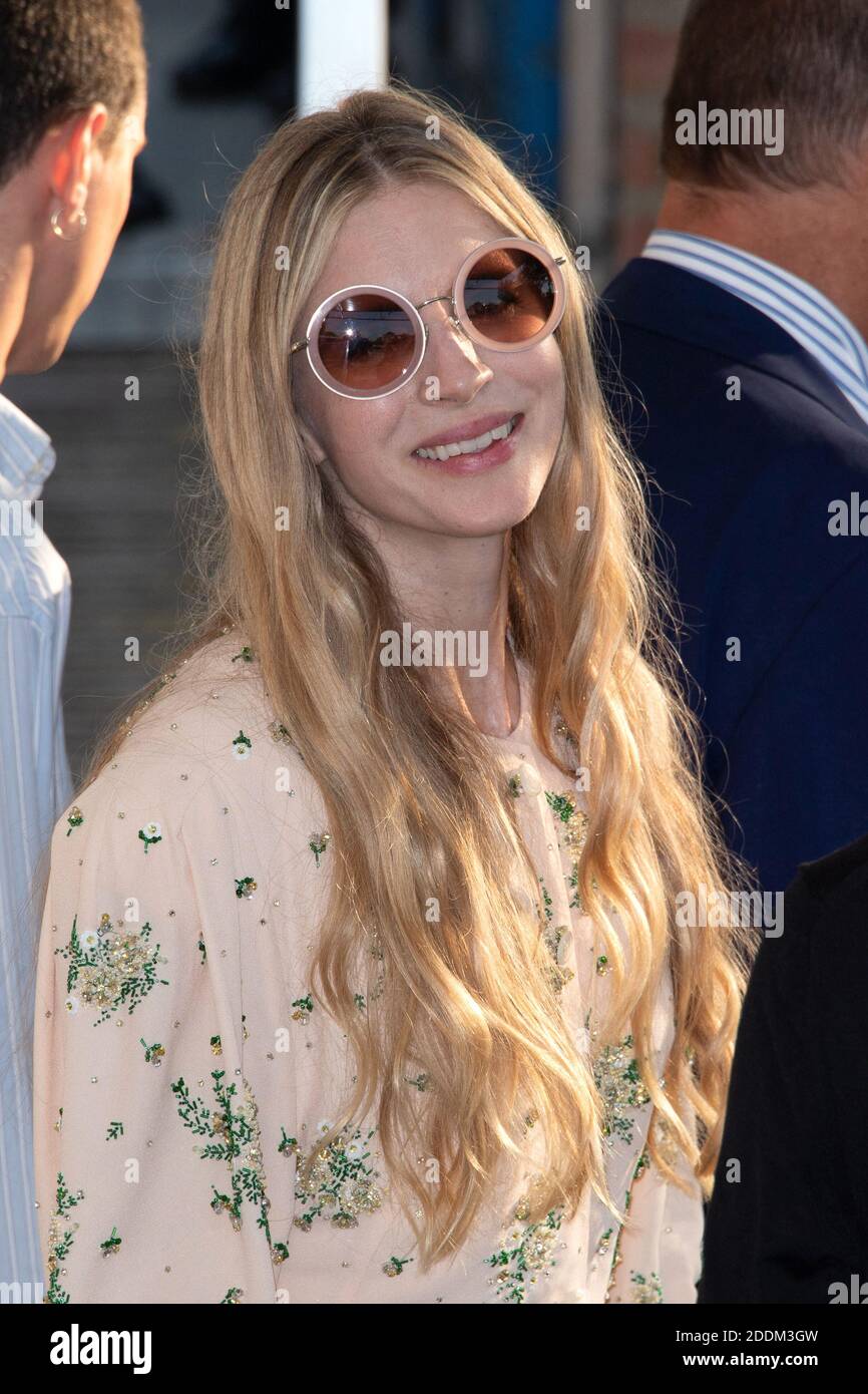 Brit Marling Style