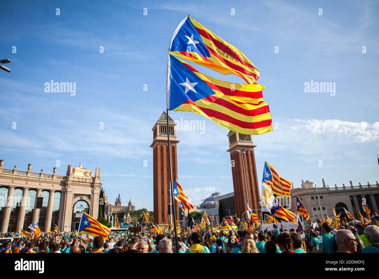 Catalonias national day hi-res stock photography and images - Alamy