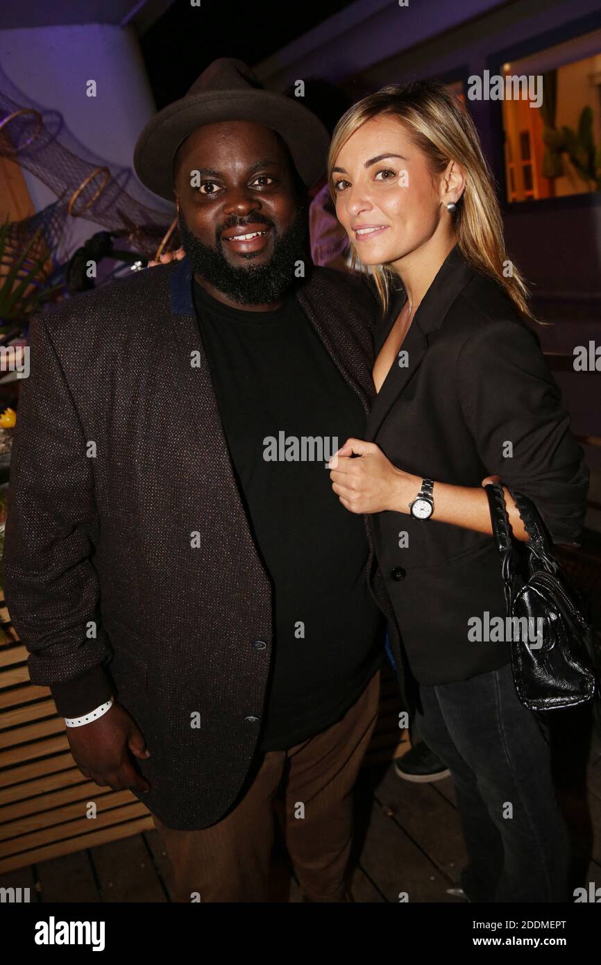 Issa Doumbia et Priscilla Betti lors de la soirée d'inauguration du ...