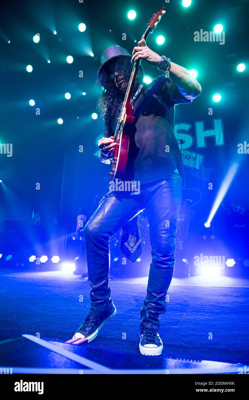 Slash performing in concert as part of the 53nd Montreux Jazz Festival ...
