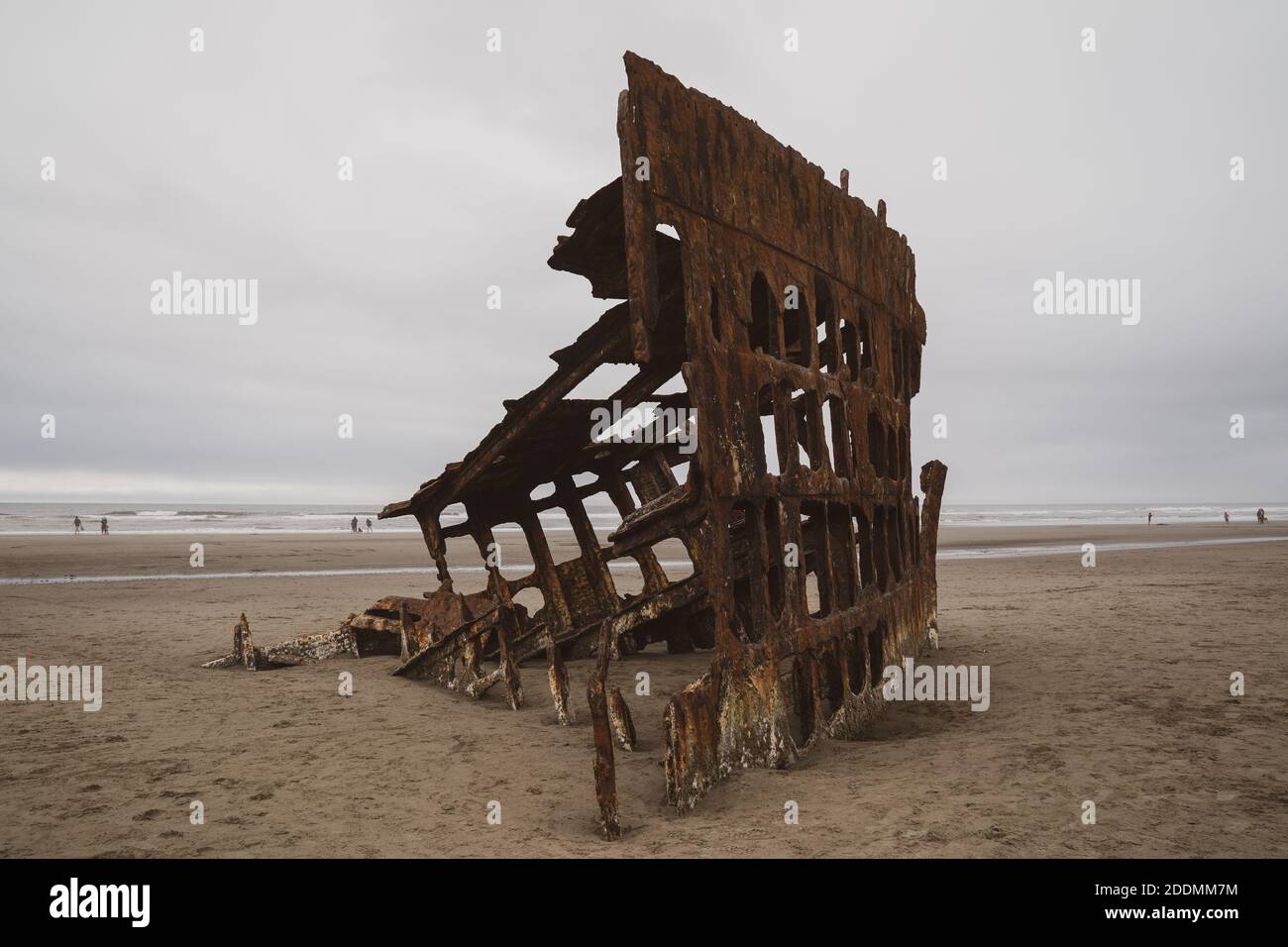 The Wreck of the Peter Iredale shipwreck, in Fort Stevens State Park ...