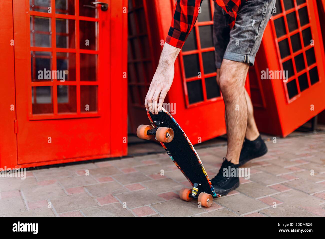 Man riding a skateboard hi-res stock photography and images - Alamy