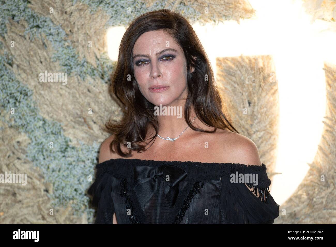 Anna Mouglalis attending the Opening Season Gala of the Opera National ...
