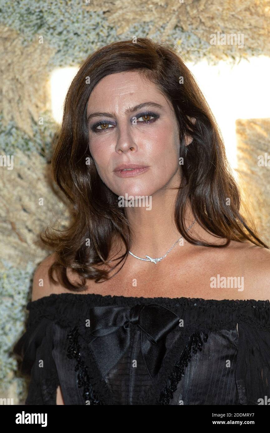 Anna Mouglalis attending the Opening Season Gala of the Opera National ...