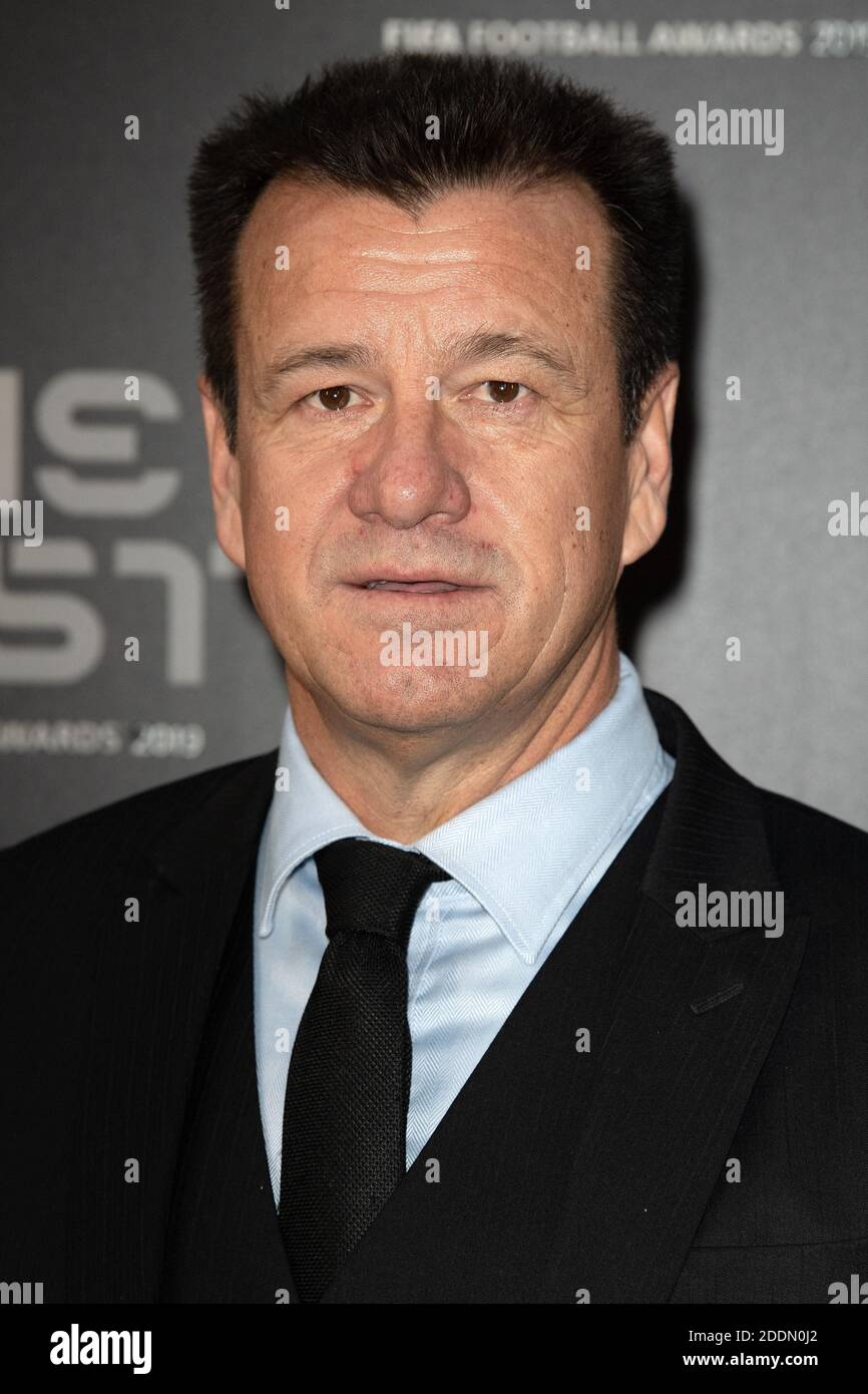 Carlos Dunga attends the green carpet prior to The Best FIFA Football ...