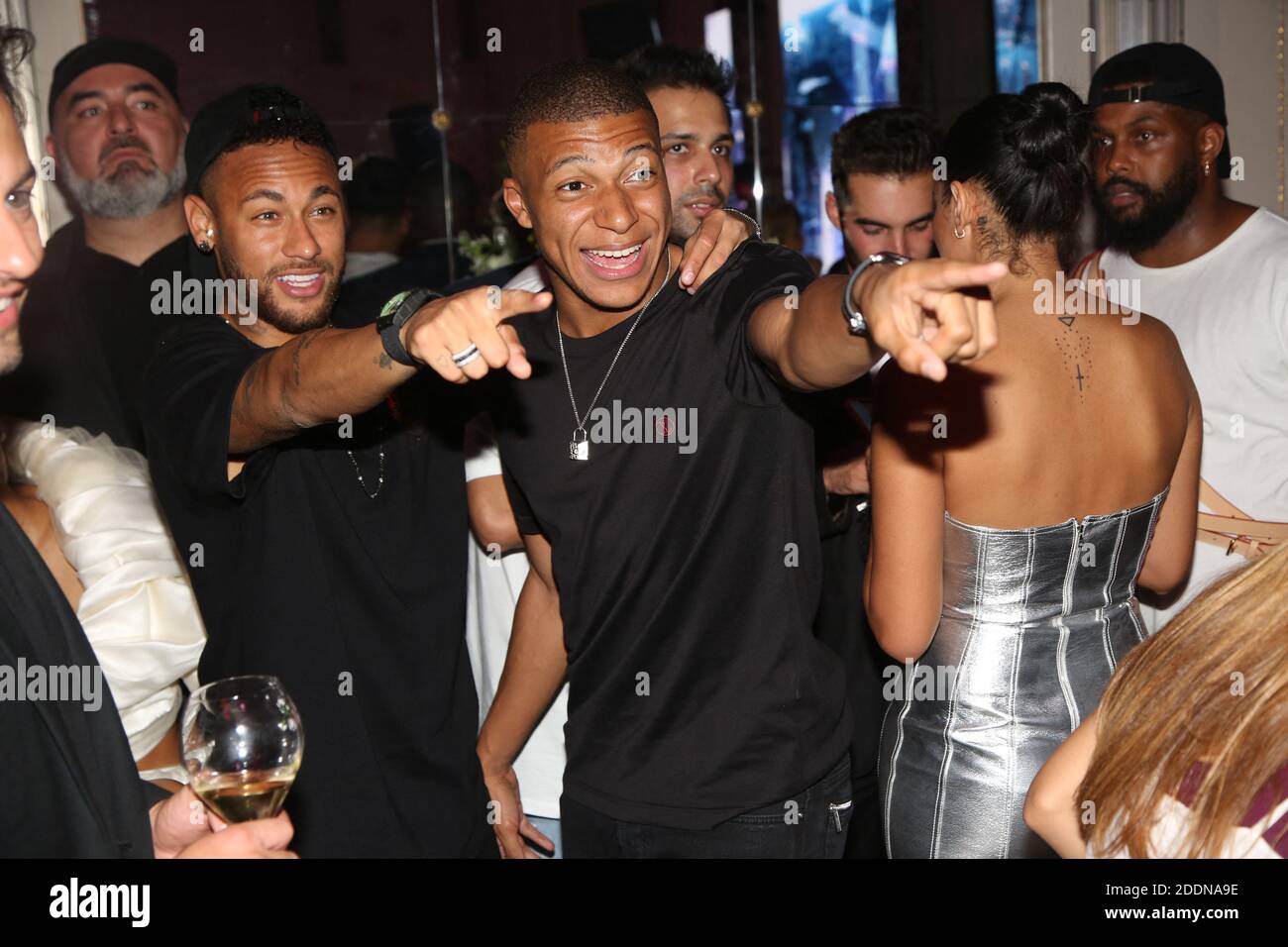 Neymar and Kylian Mbappe attending party to celebrate Cindy Bruna's ...