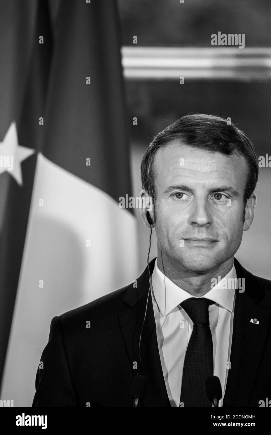 President emmanuel macron Black and White Stock Photos & Images - Alamy