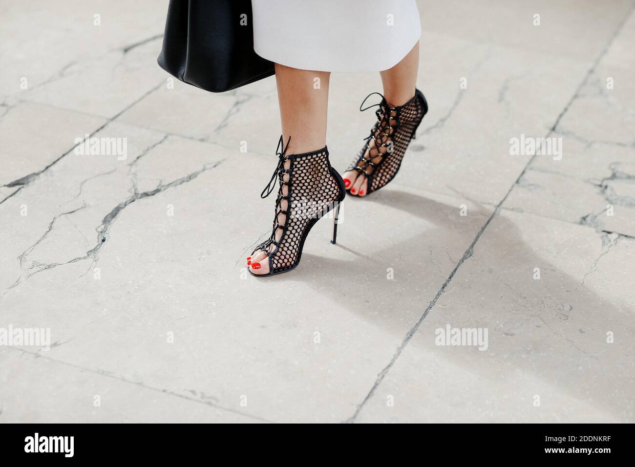 Street style, close up at Agnes b Spring-Summer 2020 ready-to-wear show ...