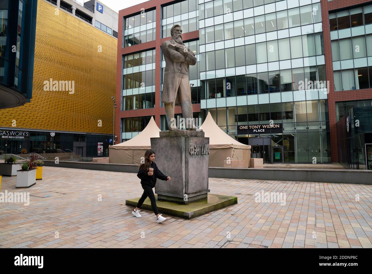 Friedrich engels statue in britain hi-res stock photography and images ...