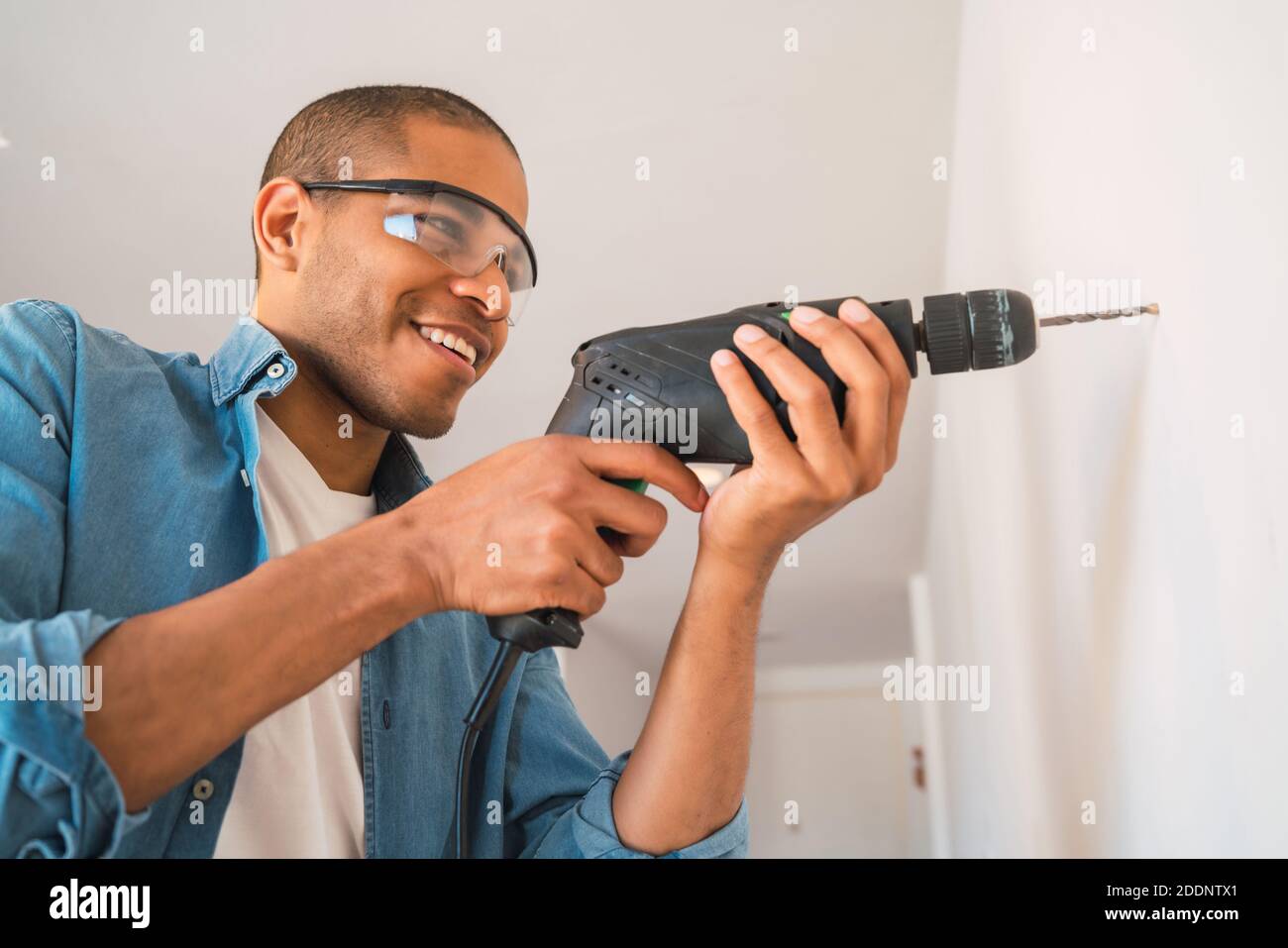 Inside electric drill hi-res stock photography and images - Alamy