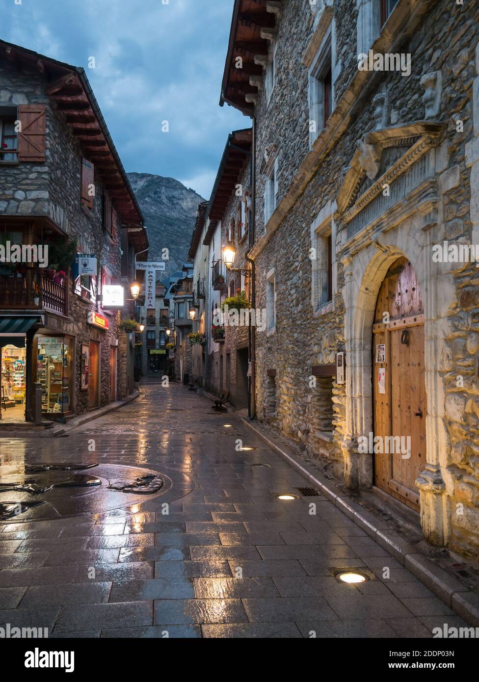 Benasque town hi-res stock photography and images - Alamy