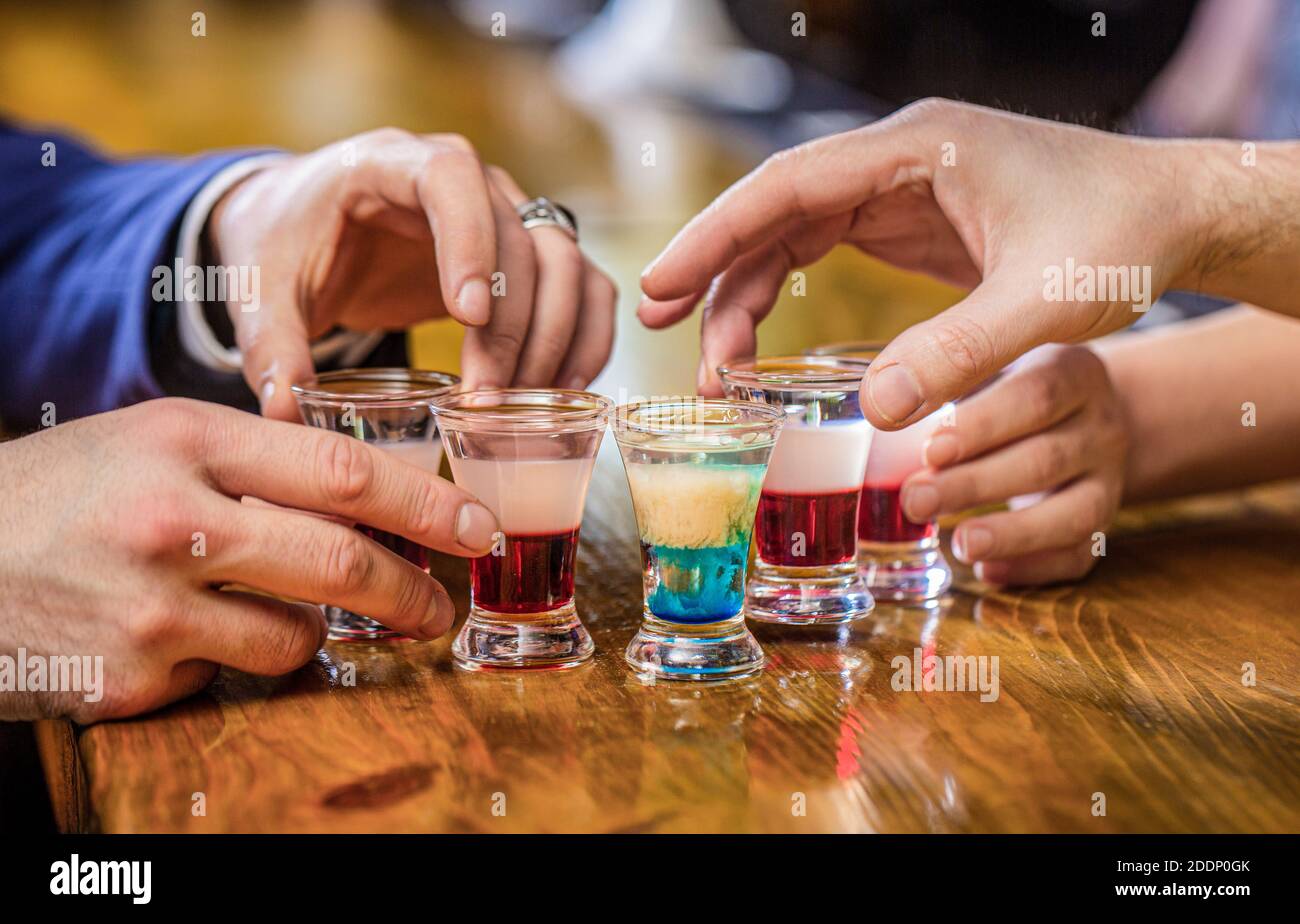 Fargerike Alkoholholdige Shots