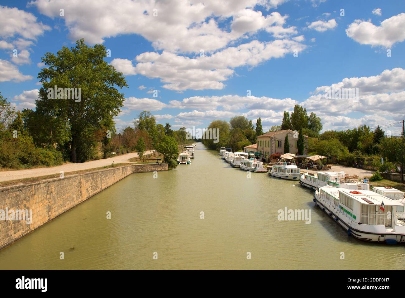 Boats at the French Canal-du-Midi Stock Photo - Alamy