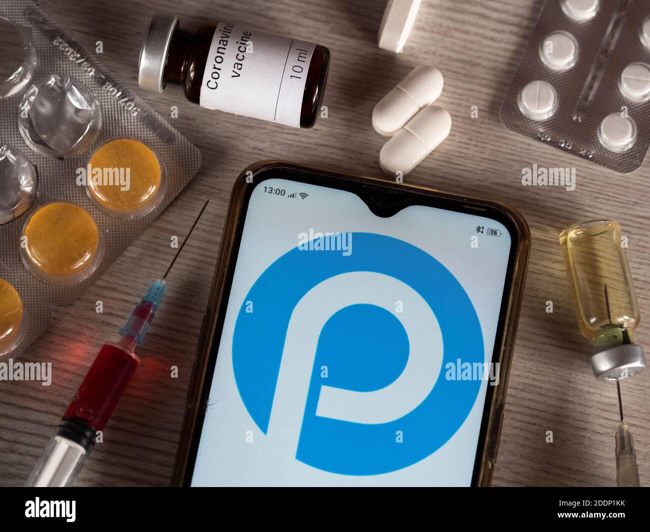 Fake news vaccines hi-res stock photography and images - Alamy