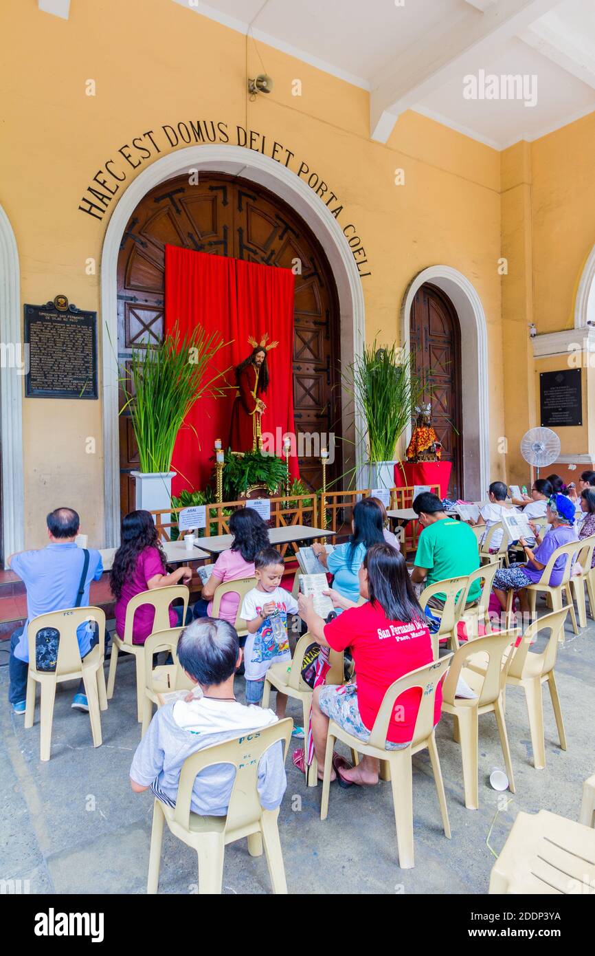 A 'pabasa,' a Holy Week activity in the Philippines that sings the life ...
