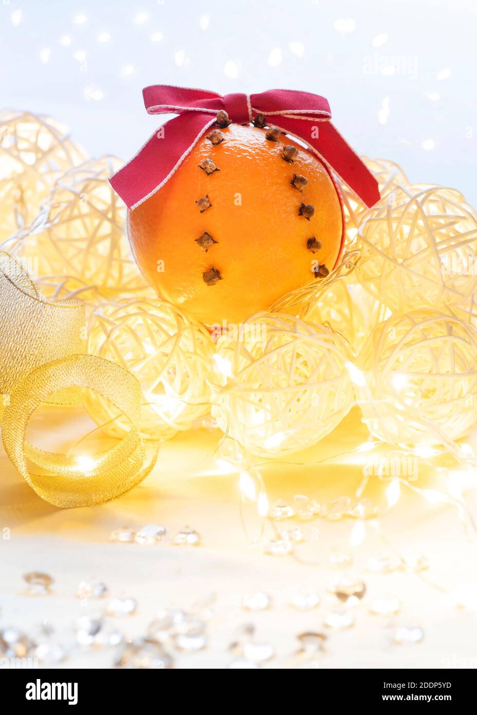 Orange pomander hi-res stock photography and images - Alamy