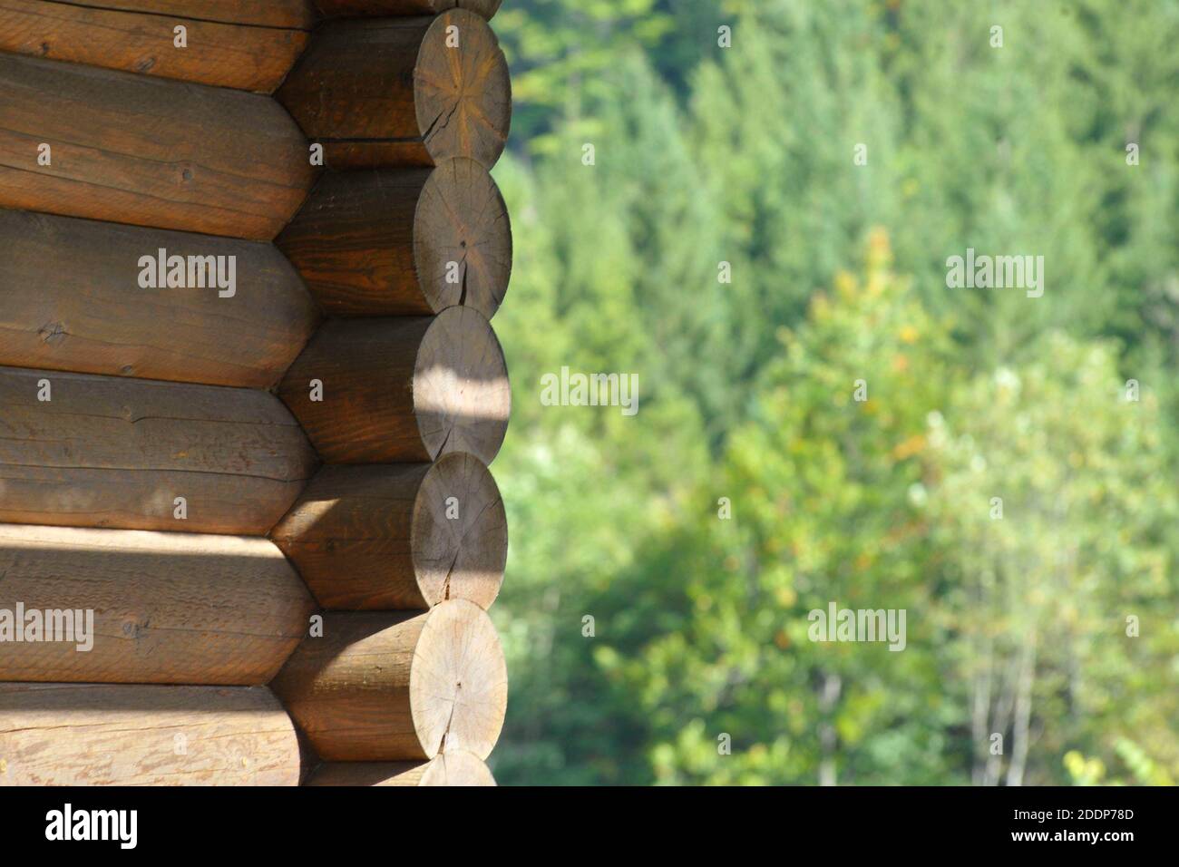 a wood connection or timber joint on a log house Stock Photo - Alamy