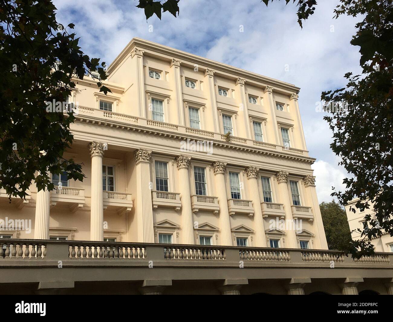 Opulence architecture hi-res stock photography and images - Alamy