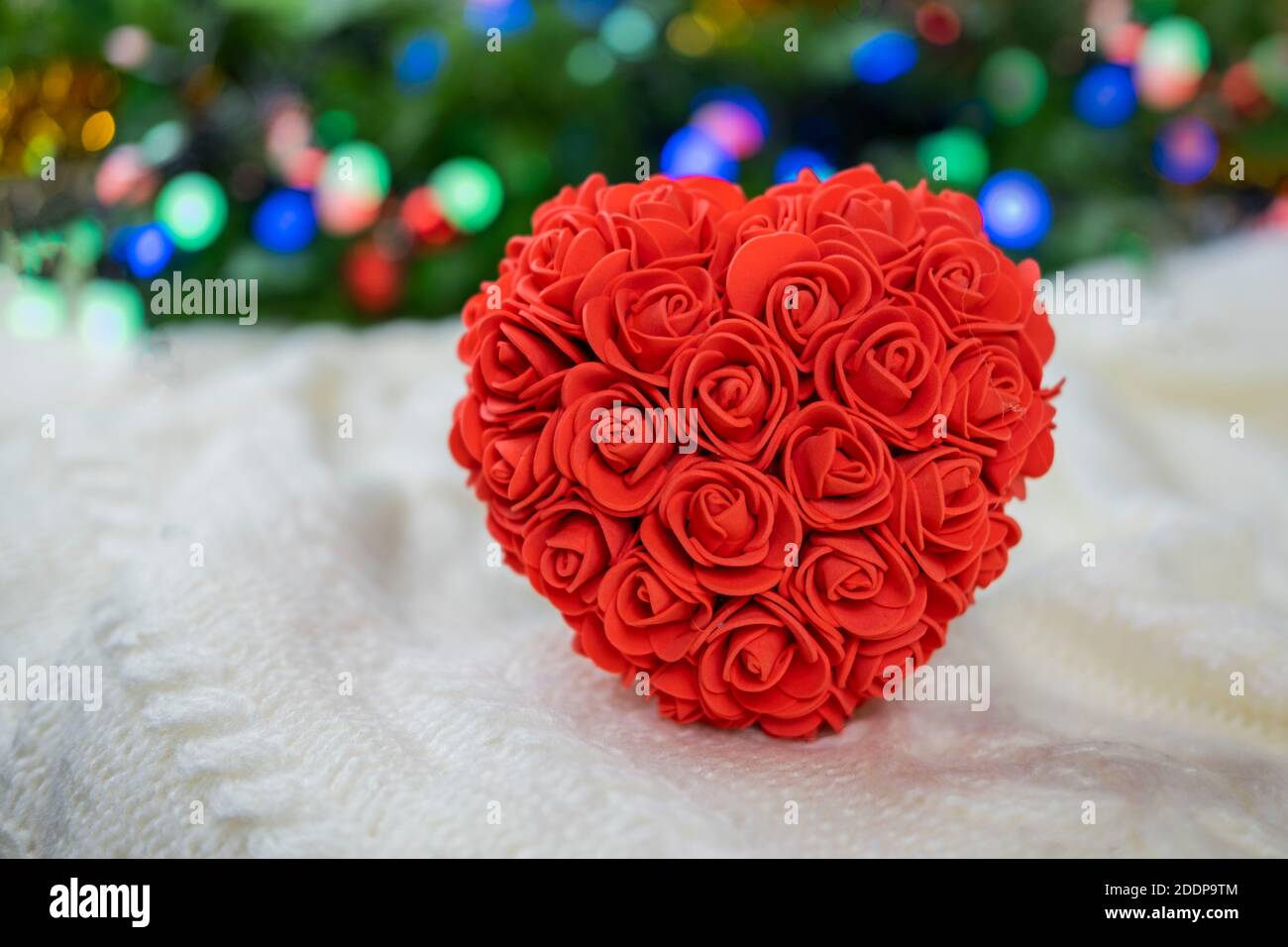 Valentine heart roses hi-res stock photography and images - Alamy