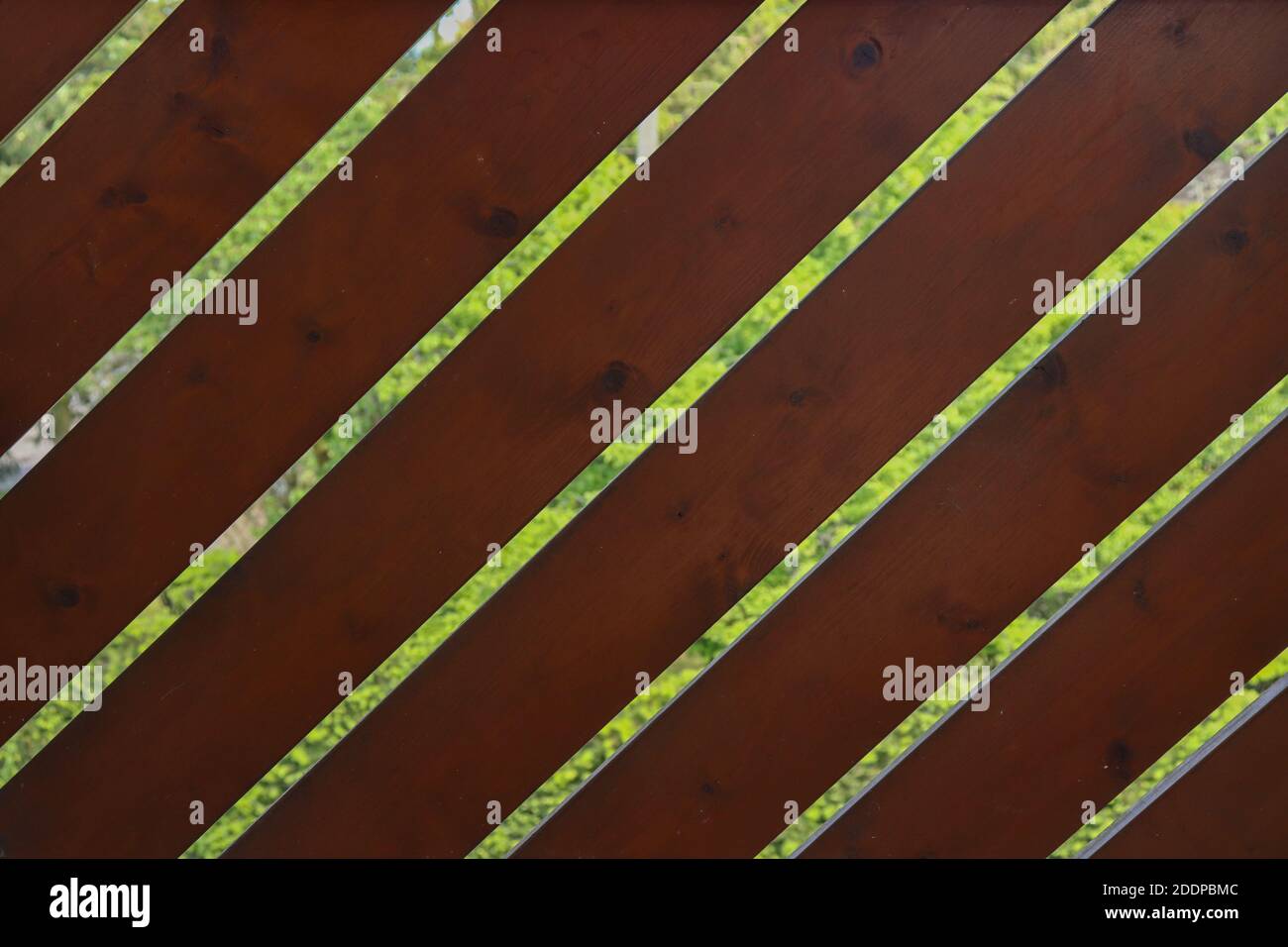 Diagonal slats hi-res stock photography and images - Alamy