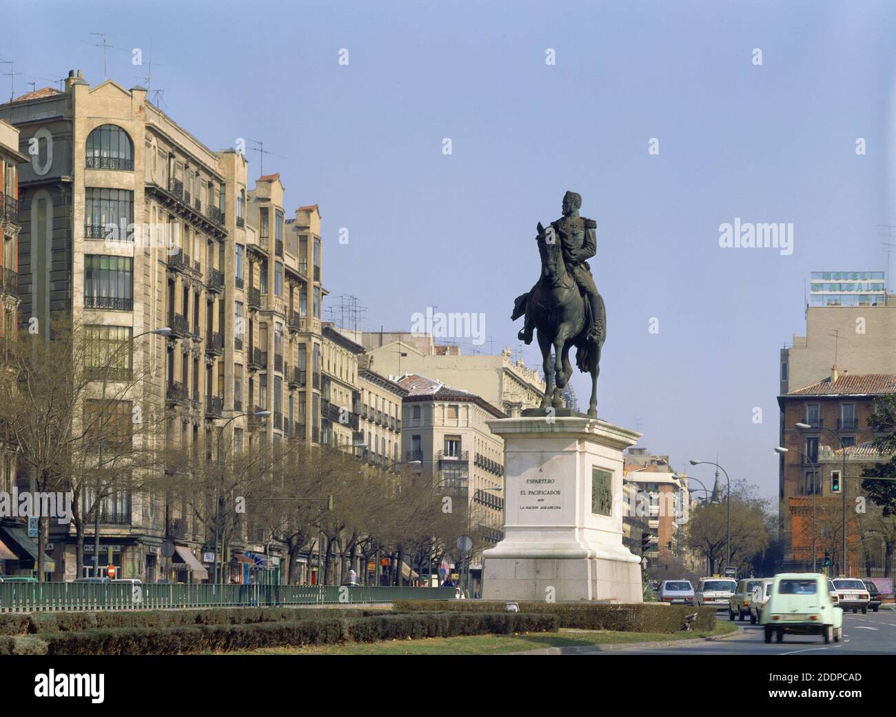 ESTATUA ECUESTRE DEL GENERAL ESPARTERO EN LA CALLE ALCALA INAUGURADA EN ...