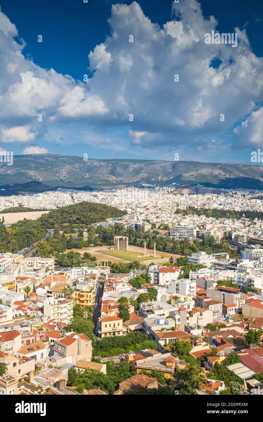 Greece, Attica, Athens, View of The Temple Of Zeus Stock Photo - Alamy