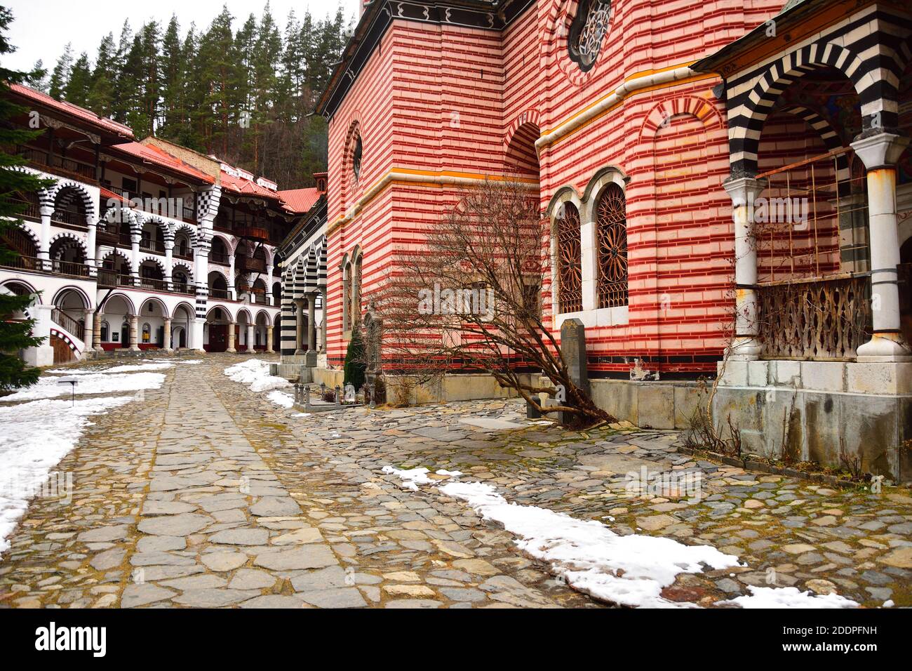 Largest historical landmarks hi-res stock photography and images - Alamy