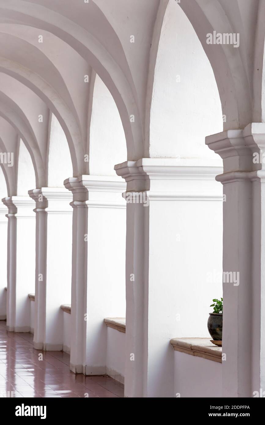 View of empty courtyard with white archs. Minimal architecture Stock ...