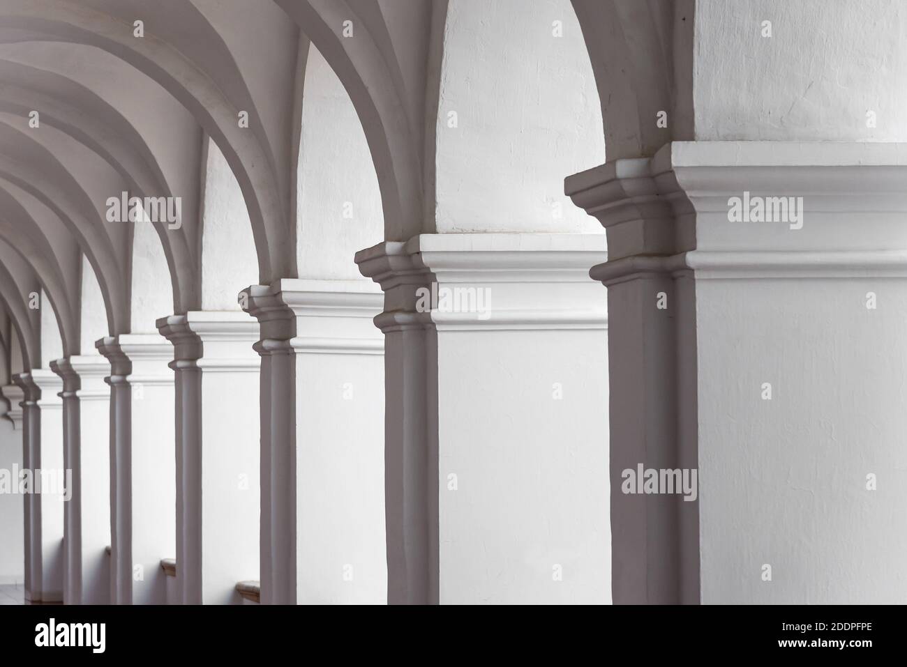 View of empty courtyard with white archs. Minimal architecture Stock ...