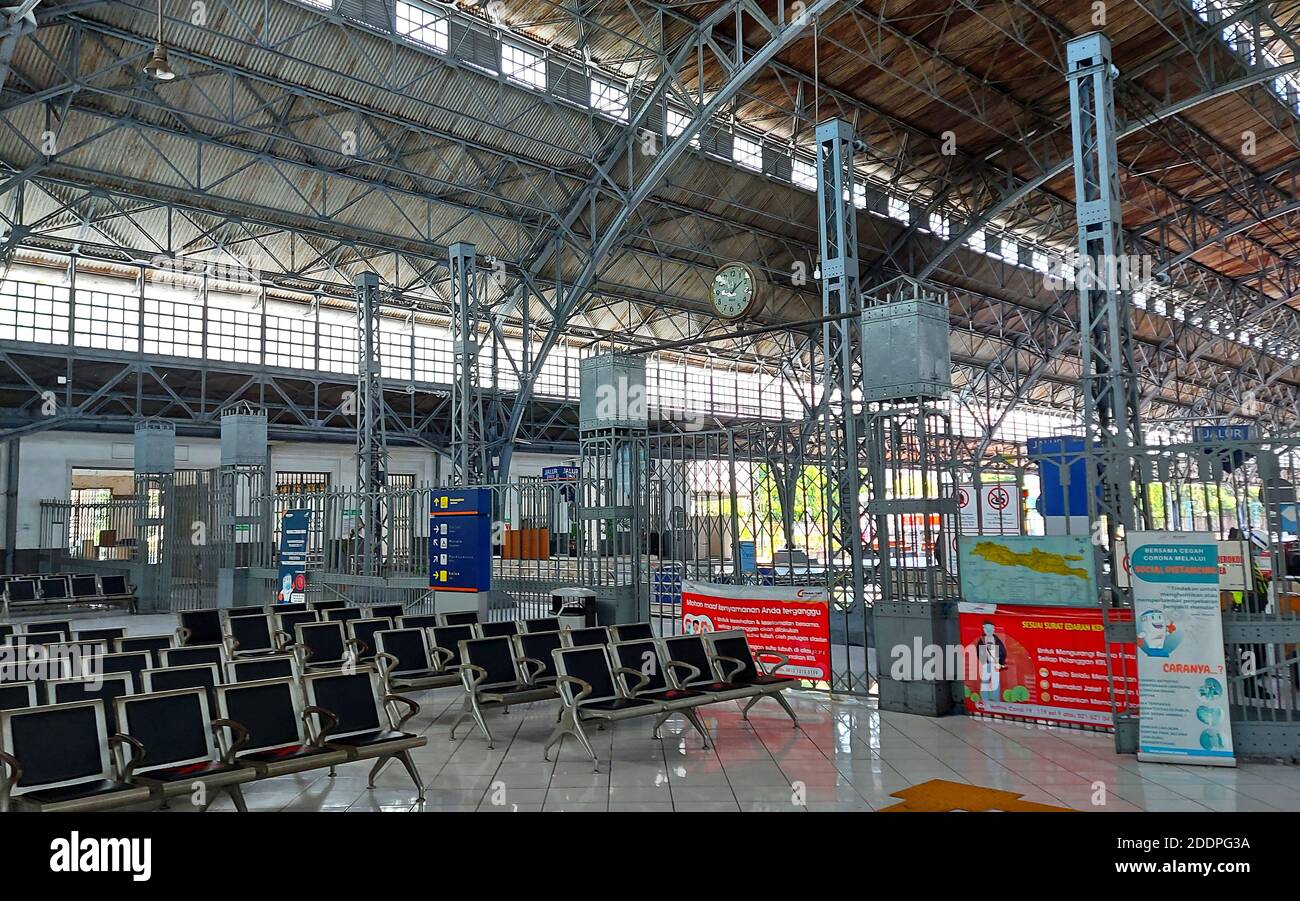 Stasiun Tanjung Priok, Railway Station, Heritage Building in Jakarta ...