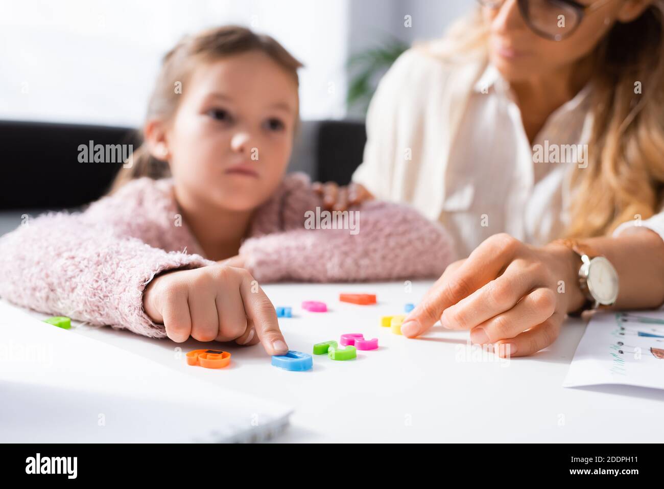 Calculating figures hi-res stock photography and images - Alamy