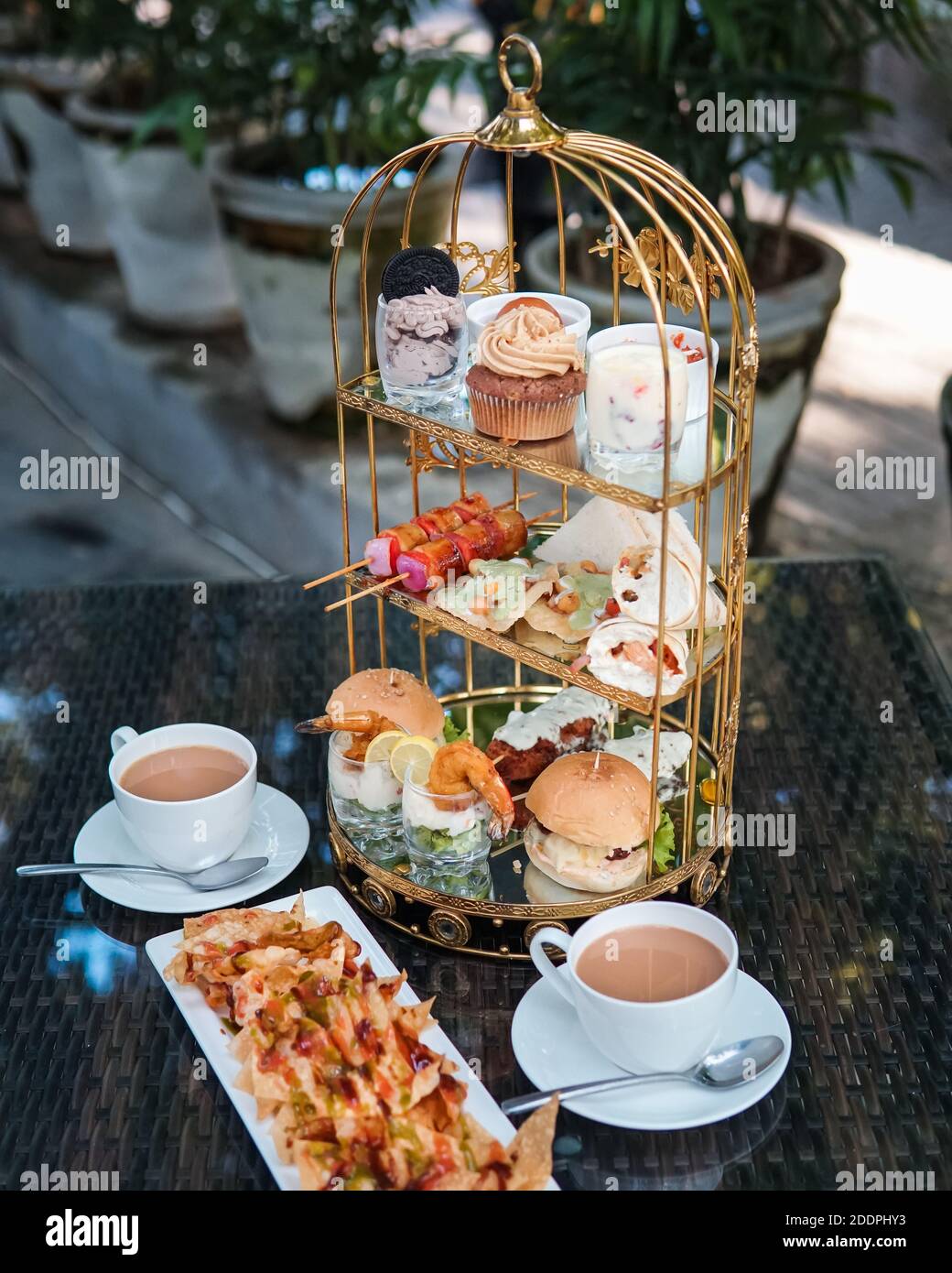 One nacho isolated hi-res stock photography and images - Alamy