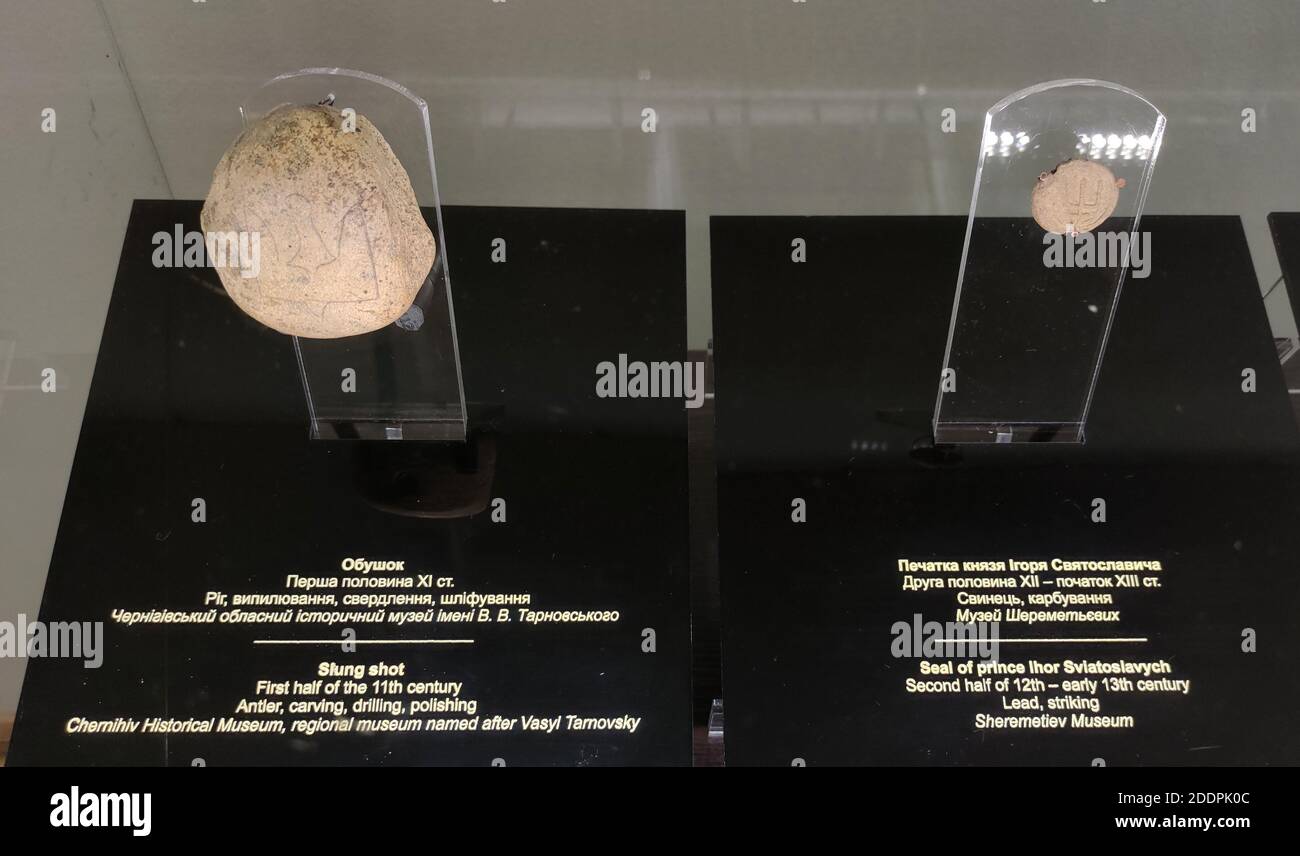 Slungshot hi-res stock photography and images - Alamy