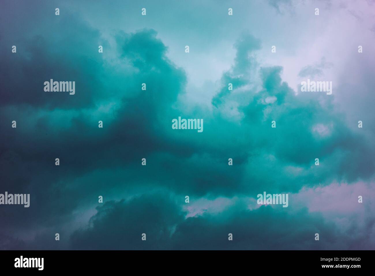 Artistic sky hi-res stock photography and images - Alamy