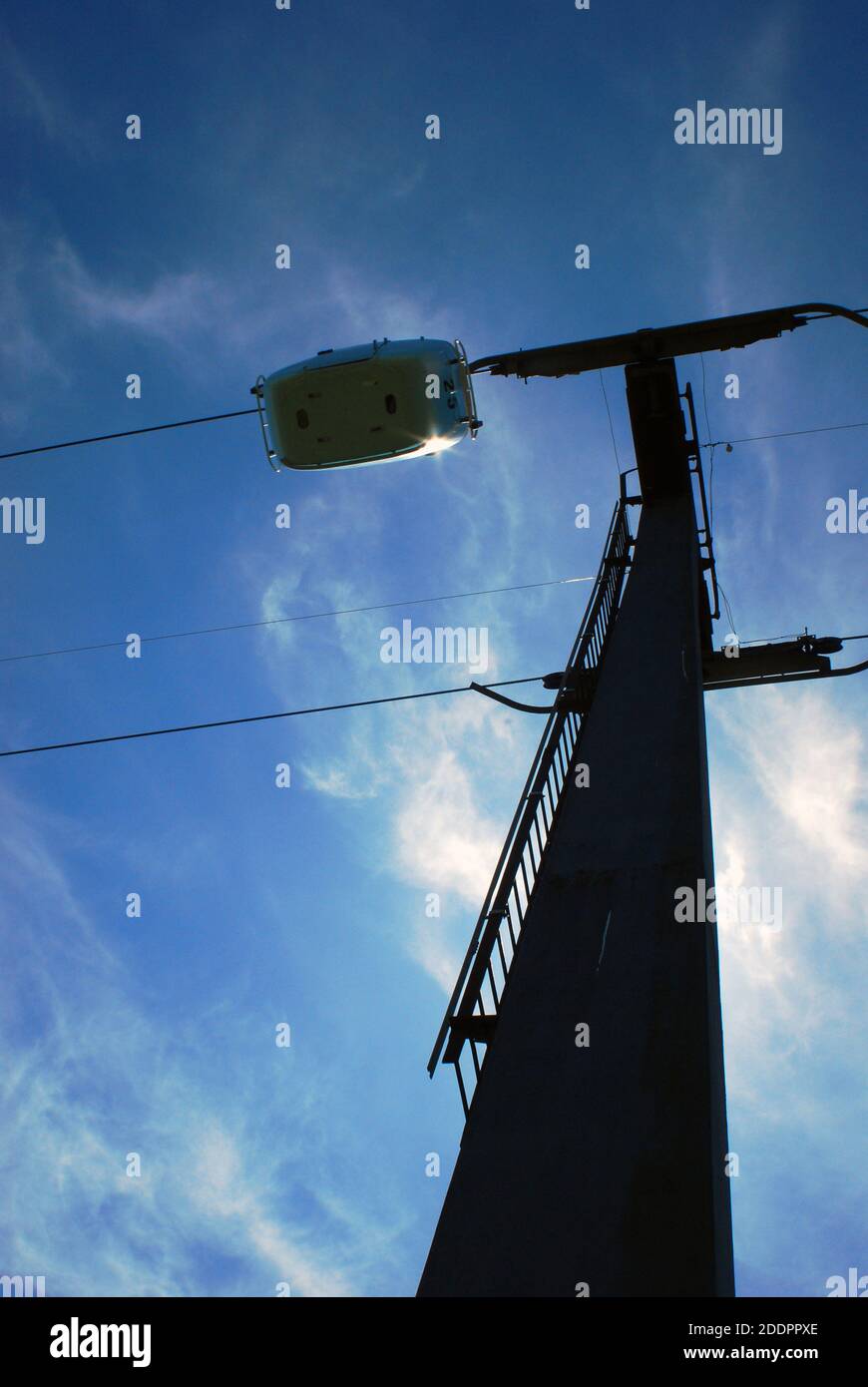 Cable is driven by a bullwheel hi-res stock photography and images - Alamy