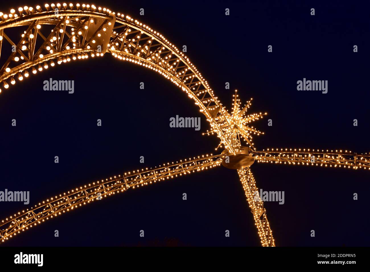 Close-up detail of the traditional Christmas arc at Königsallee Stock ...