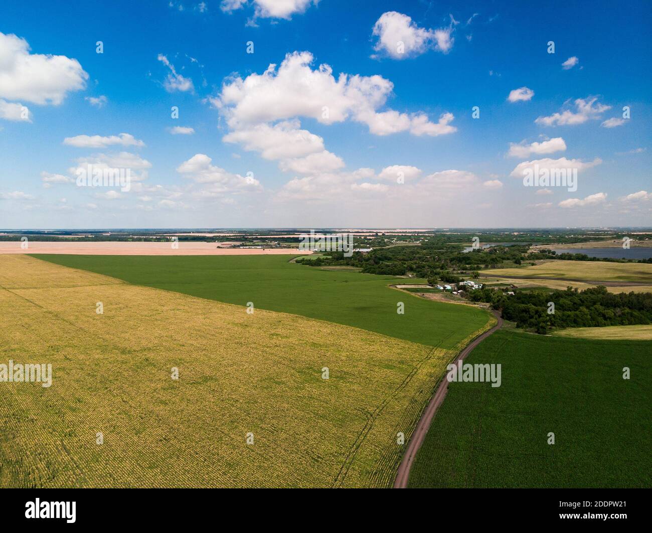 Russia field aerial corn hi-res stock photography and images - Alamy