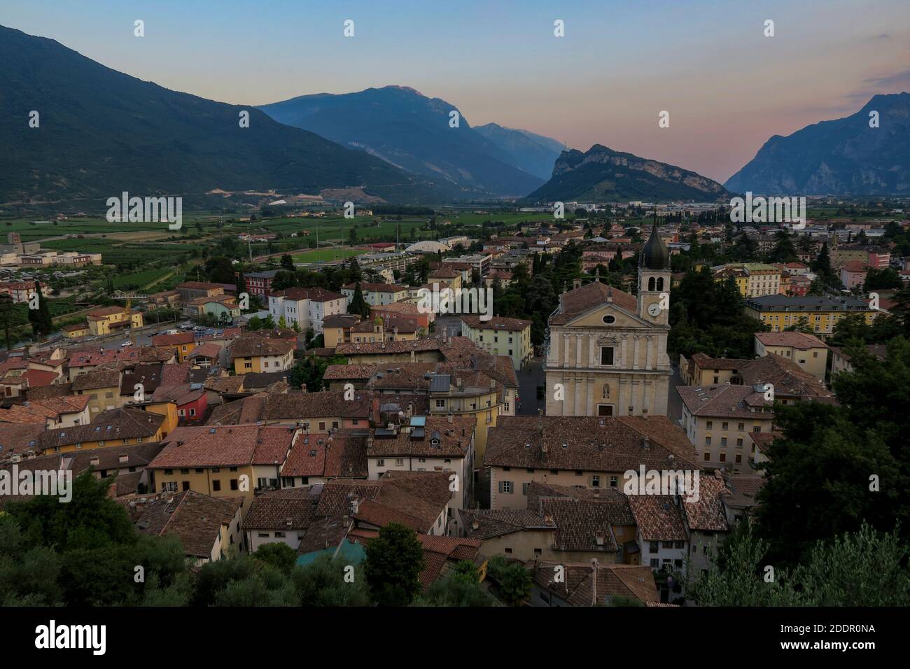 View of brick tiled roofs in a small town in Italy Stock Photo - Alamy