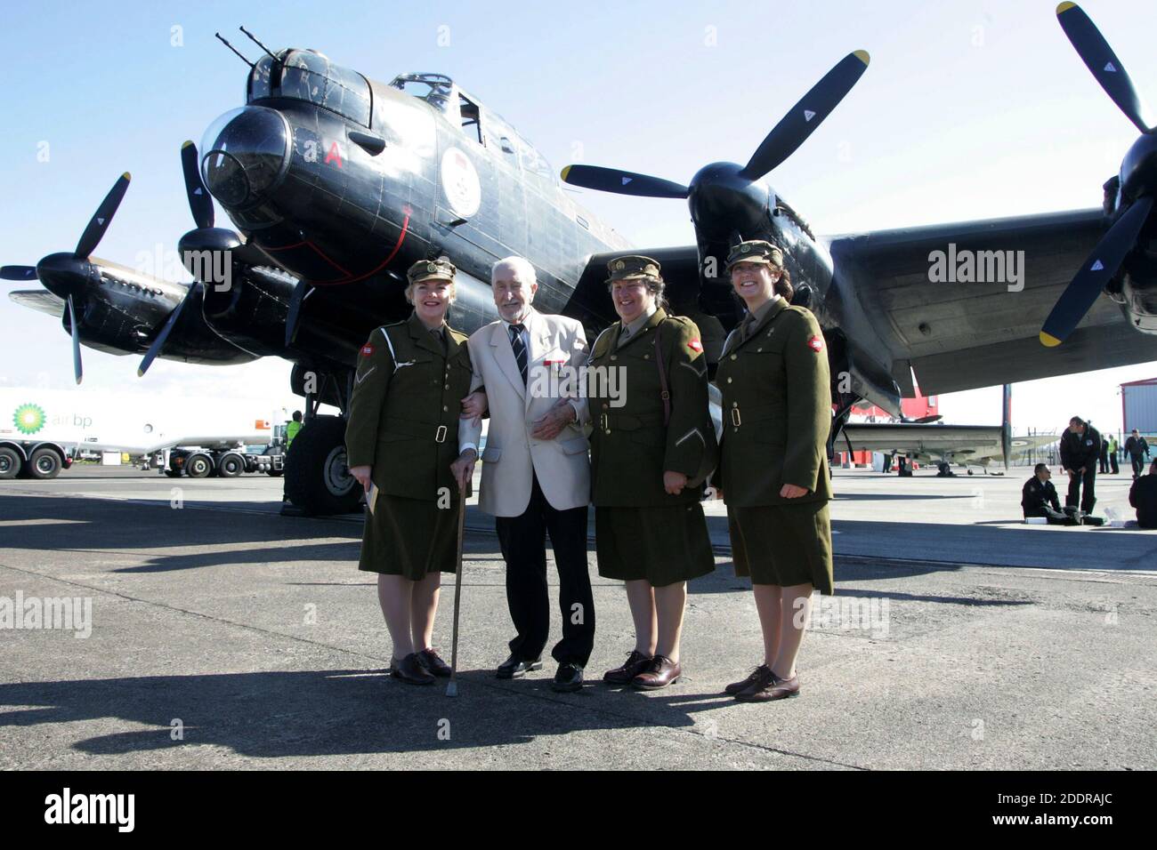 Wraf hi-res stock photography and images - Alamy